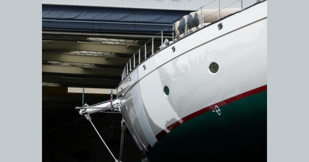 Hull and superstructure | Huisfit